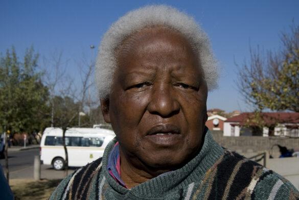Sudafrica, addio al fotografo anti apartheid Peter Magubane – Rivista ...